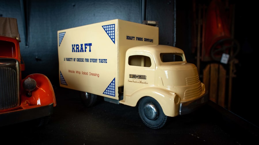 Smith Miller Kraft Cheese Delivery Scale Model Truck at The Eddie ...