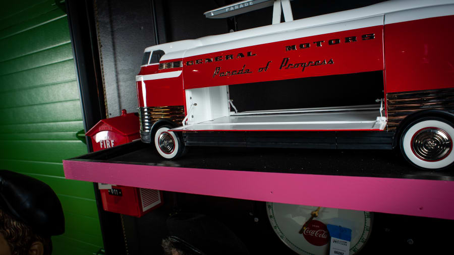 General Motors Parade Of Progress Scale Model Bus at The Eddie Vannoy ...