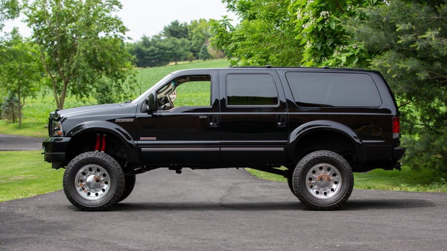 2003 Ford Excursion at Harrisburg 2019 as F248 - Mecum Auctions