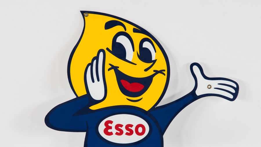 Esso Happy Motoring Sign at The Road Art Collection 2017 as W327 ... Esso Happy Motoring Sign at The Road Art Collection 2017 as W327 ...