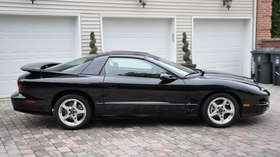 1998 Pontiac Trans Am at Dana Mecum's 27th Original Spring Classic 2014 ...