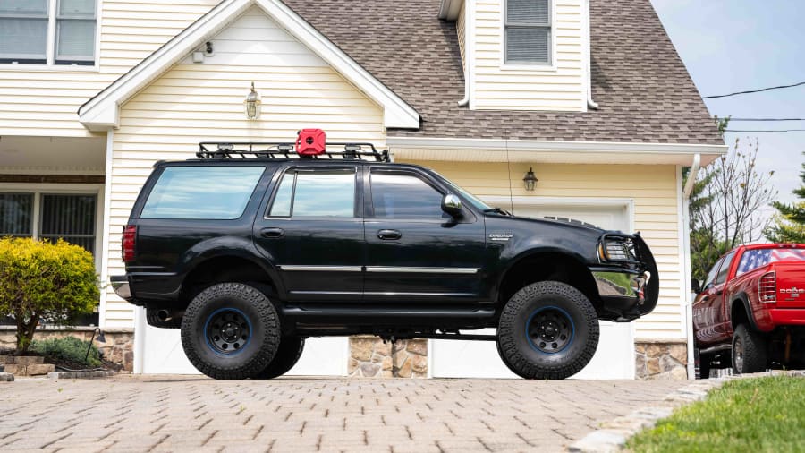 1997 Ford Expedition at Indy 2023 as W223 - Mecum Auctions