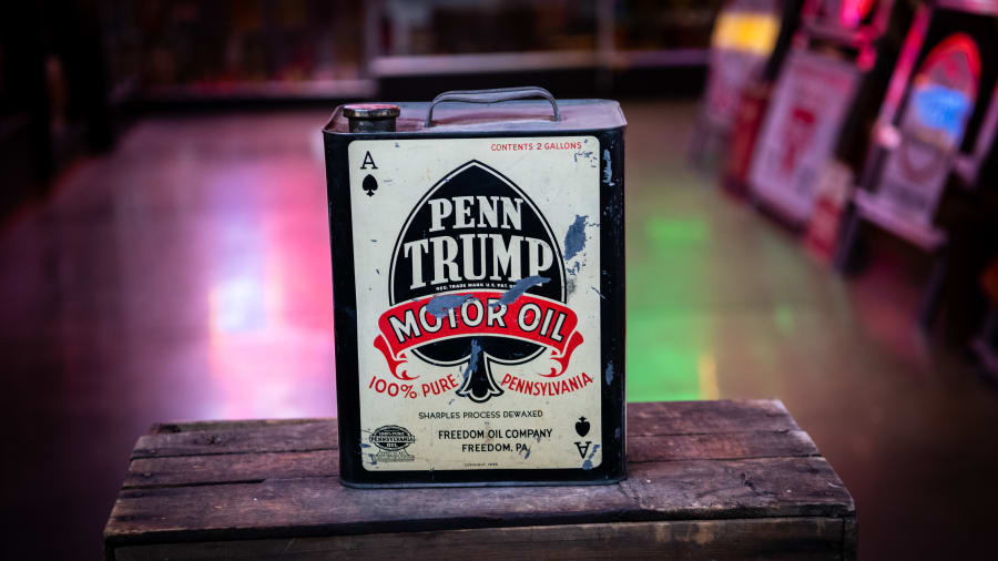 Penn Trump Motor Oil 2-Gallon Oil Can at The World’s Largest Road Art ...