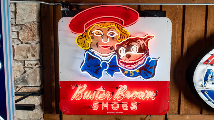 Old Buster Brown Logo