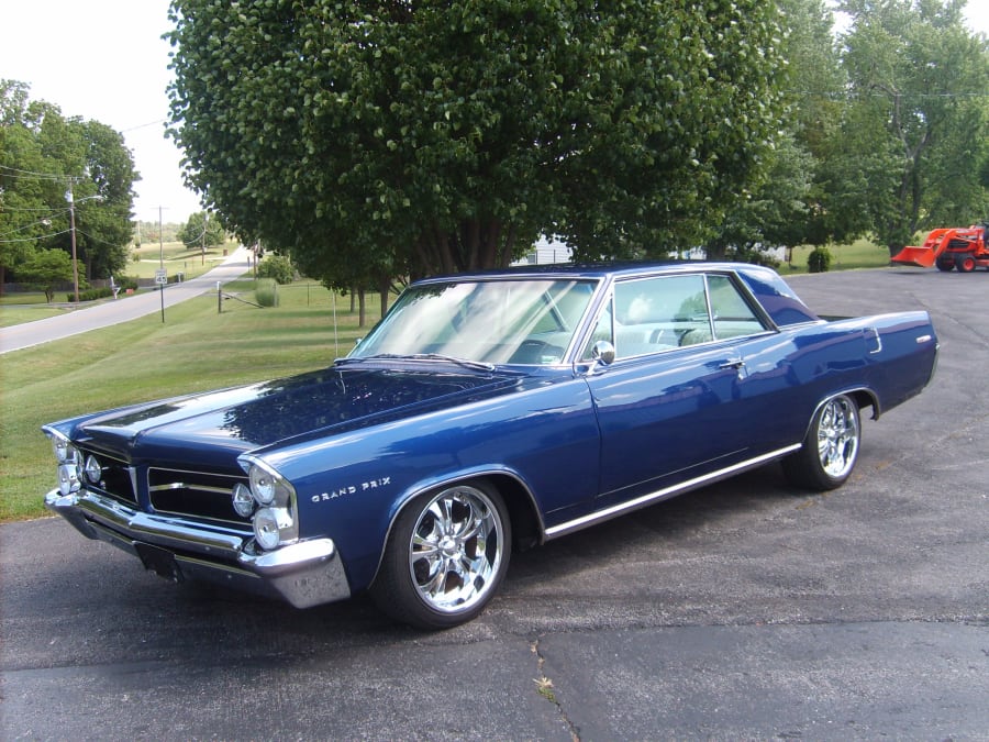 1963 Pontiac Grand Prix Hardtop for Sale at Auction - Mecum Auctions