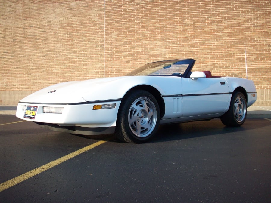1990 Chevrolet Corvette Convertible for Sale at Auction - Mecum Auctions