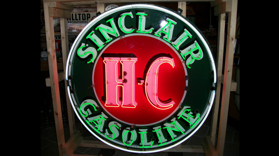 Sinclair HC Neon Sign SSPN 48in for Sale at Auction - Mecum Auctions
