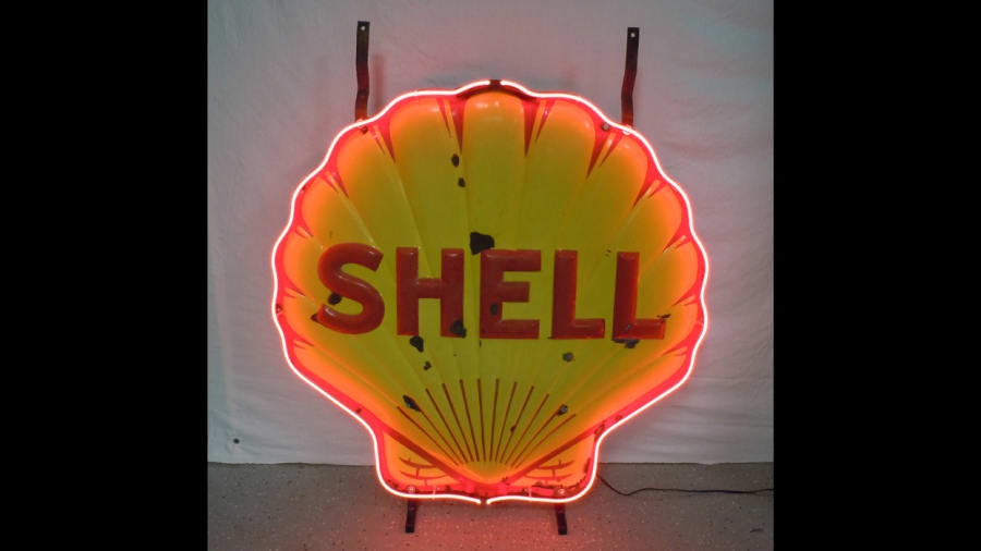 Shell Clamshell Neon Sign 50x53 for Sale at Auction - Mecum Auctions