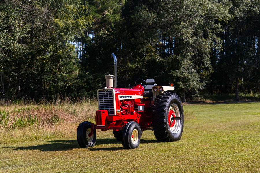 Farmall 1206 Wallpaper