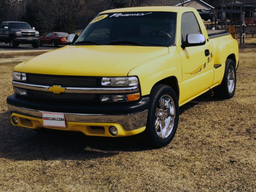 2001 Chevrolet Silverado Regency at Dana Mecum's 27th Original Spring ...
