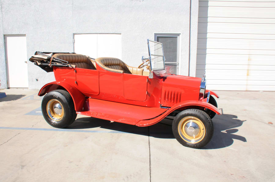 1925 Ford Model T Touring Car for Sale at Auction - Mecum Auctions