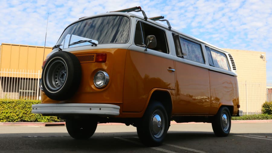 1976 Volkswagen Bus at Anaheim 2014 as T169 - Mecum Auctions