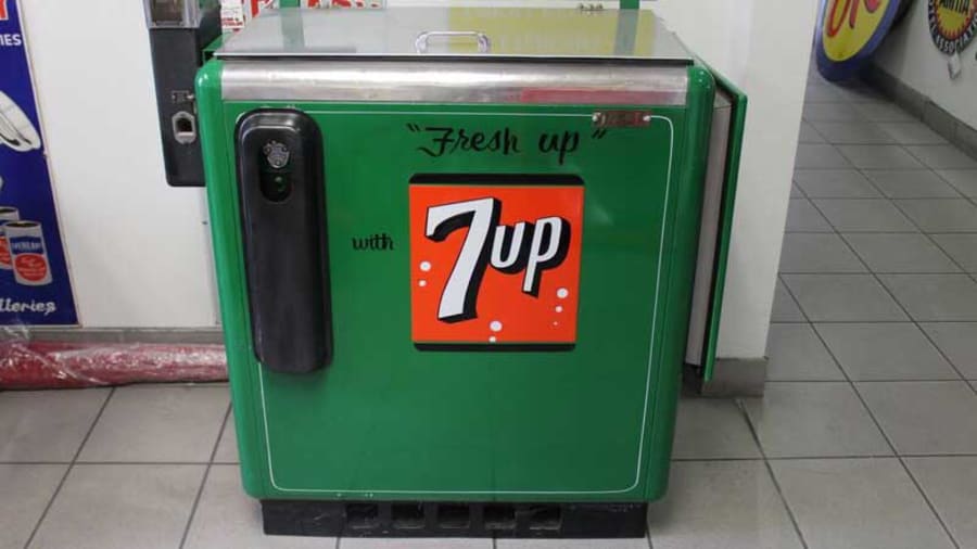 1950s 7up Ideal Vending Machine 37x42x19.5 for Sale at Auction - Mecum ...