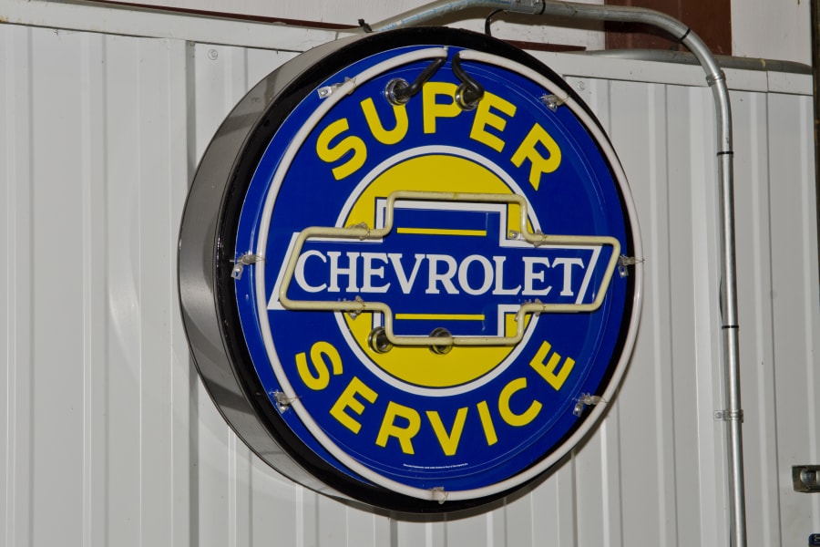 Chevrolet Super Service Neon Sign at The Salmon Brothers Collection ...