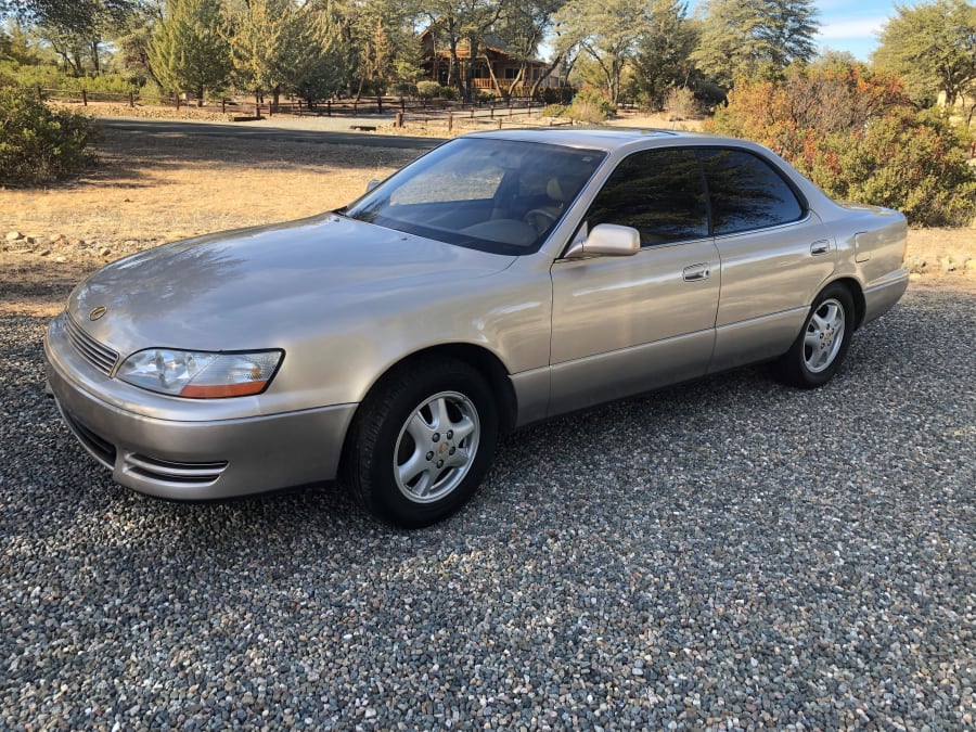 1992 Lexus ES300 for Sale at Auction - Mecum Auctions