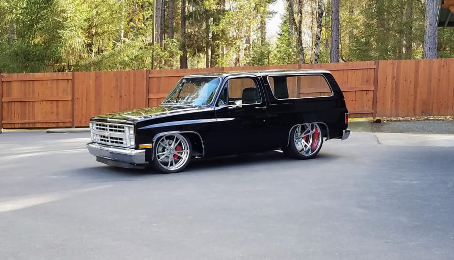 1985 GMC K5 Jimmy Resto Mod for Sale at Auction - Mecum Auctions