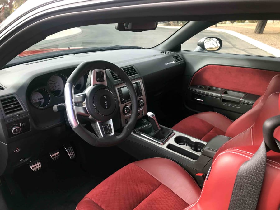Dodge Challenger Srt8 Red Interior