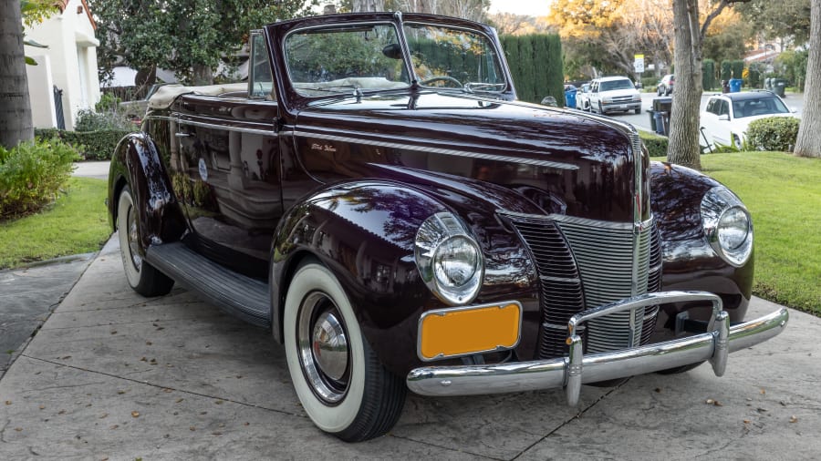1940 Ford Deluxe Convertible for sale at Glendale 2022 as F18 - Mecum ...