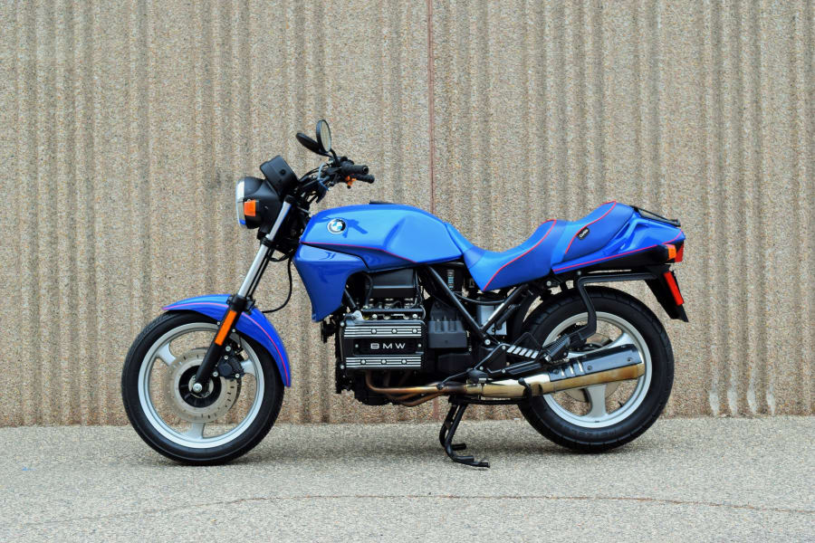 1995 BMW K75 at Monterey 2018 as T37 - Mecum Auctions