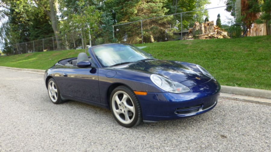 2001 Porsche 911 Convertible at Chicago 2015 as T25 - Mecum Auctions