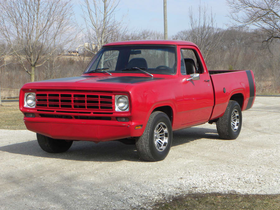 1976 Dodge D100 Pickup for sale at Chicago 2018 as F41.1 - Mecum Auctions