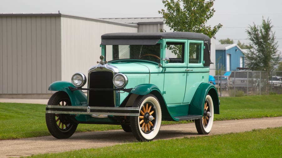 1928 Pontiac Sport Landau at Chicago 2019 as F90 - Mecum Auctions