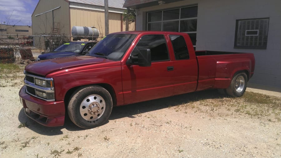 1992 Chevrolet 3500 Dually at Chicago 2019 as S293 - Mecum Auctions