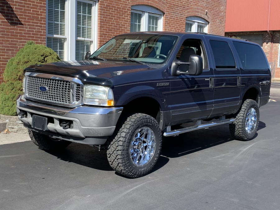 2003 Ford Excursion XLT at Chicago 2021 as F114 - Mecum Auctions