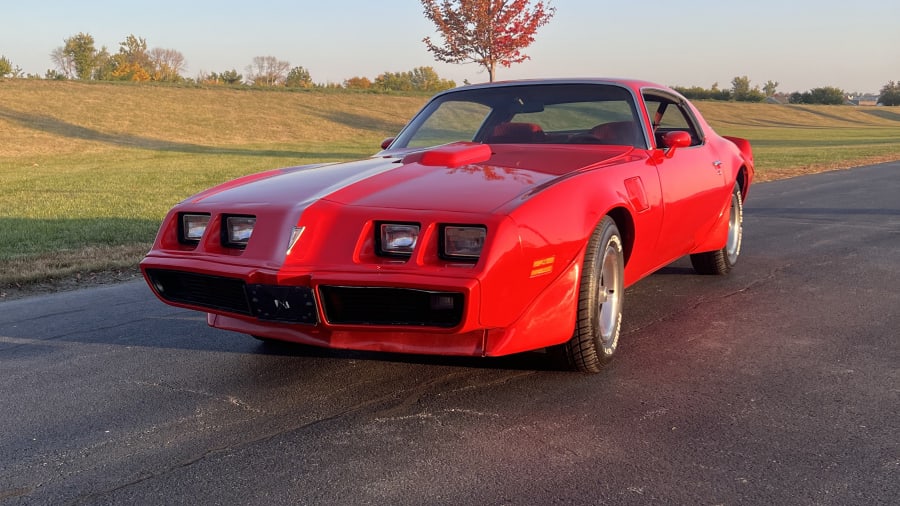 1980 Pontiac Trans Am at Chicago 2022 as F210 - Mecum Auctions