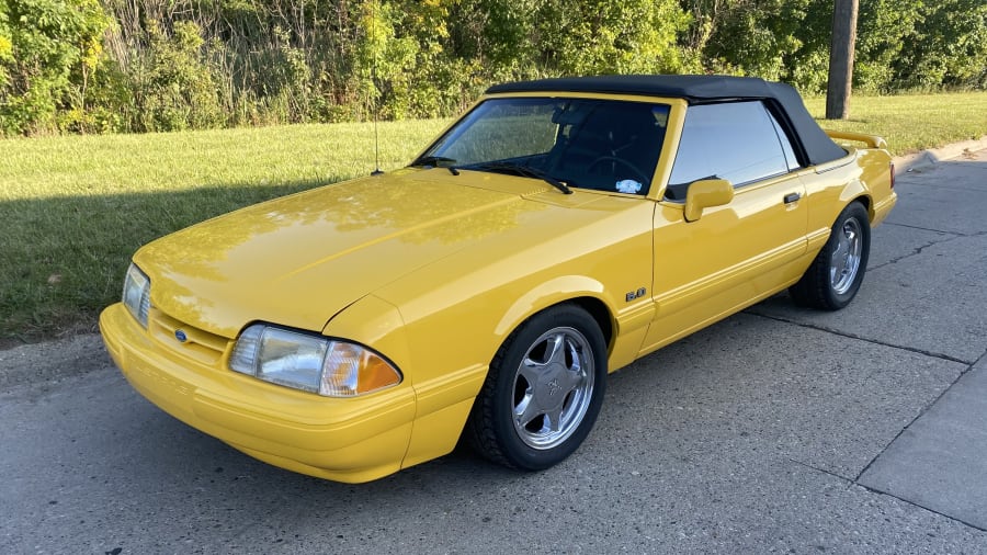 1993 Ford Mustang GT Convertible for Sale at Auction - Mecum Auctions