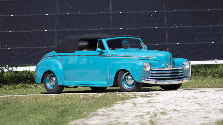 1946 Ford Super Deluxe Convertible at Chicago 2022 as S56 - Mecum Auctions