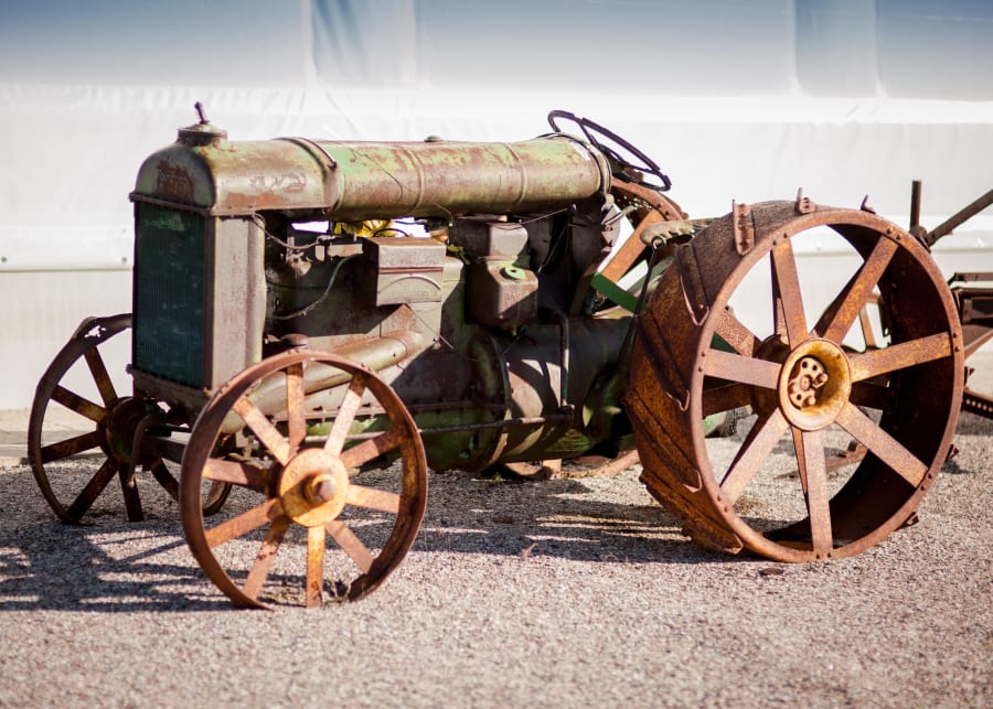 Fordson Model F at Ontario Tractor Auction 2017 as S120 - Mecum Auctions