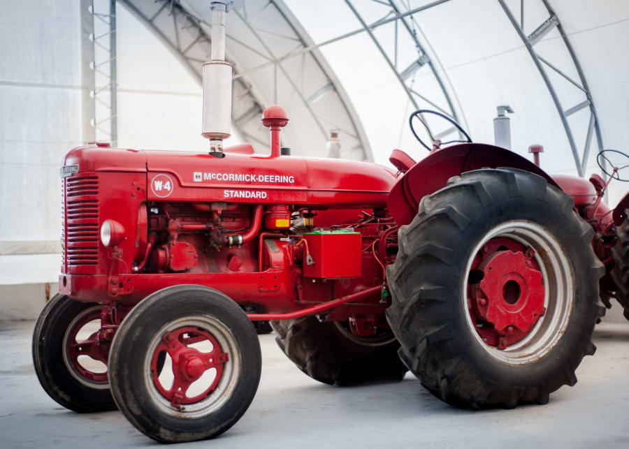 1949 Mccormick Deering W4 at Ontario Tractor Auction 2017 as S111 ...