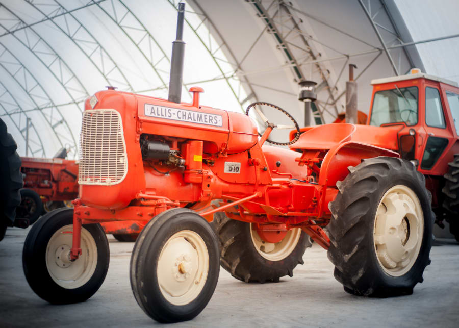 1963 Allis Chalmers D10 Series 2 at Ontario Tractor Auction 2017 as F10 ...
