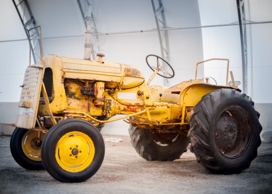 1963 Allis Chalmers D10 Series 2 at Ontario Tractor Auction 2017 as ...