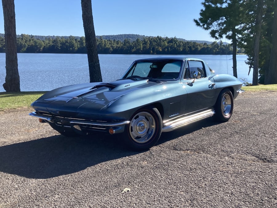 1967 Chevrolet Corvette Coupe at Chattanooga 2022 as S192 - Mecum Auctions