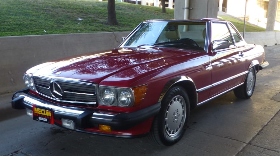 1986 Mercedes-Benz 560SL Convertible at Dallas 2016 as T63 - Mecum Auctions