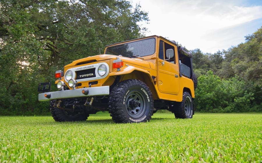 1976 Toyota FJ-40 Land Cruiser at Dallas 2018 as F3 - Mecum Auctions