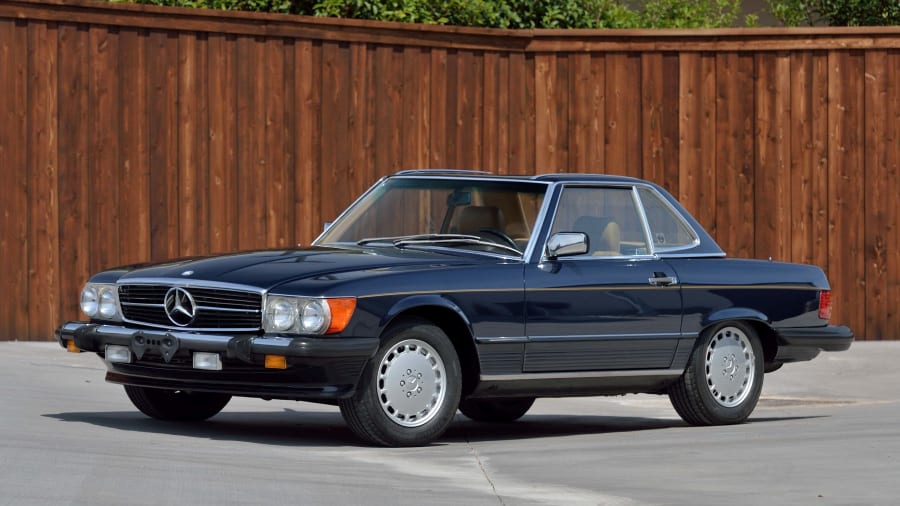 1987 Mercedes-Benz 560SL at Dallas 2019 as F131 - Mecum Auctions