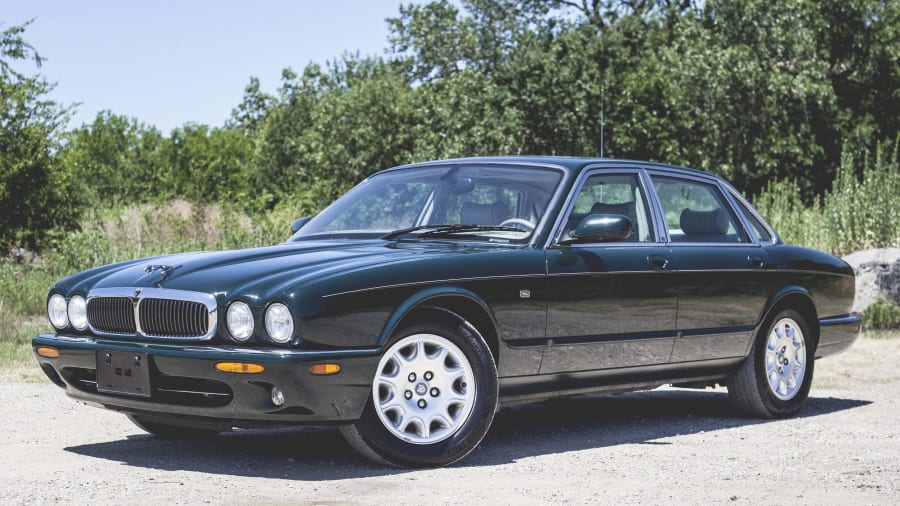 2001 Jaguar XJ at Dallas 2019 as S16 - Mecum Auctions