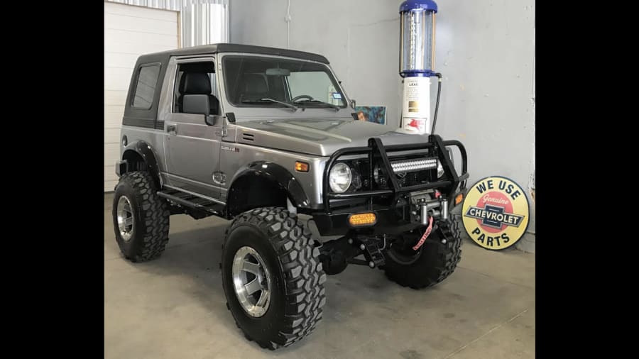Suzuki Samurai Lifted Tin Top