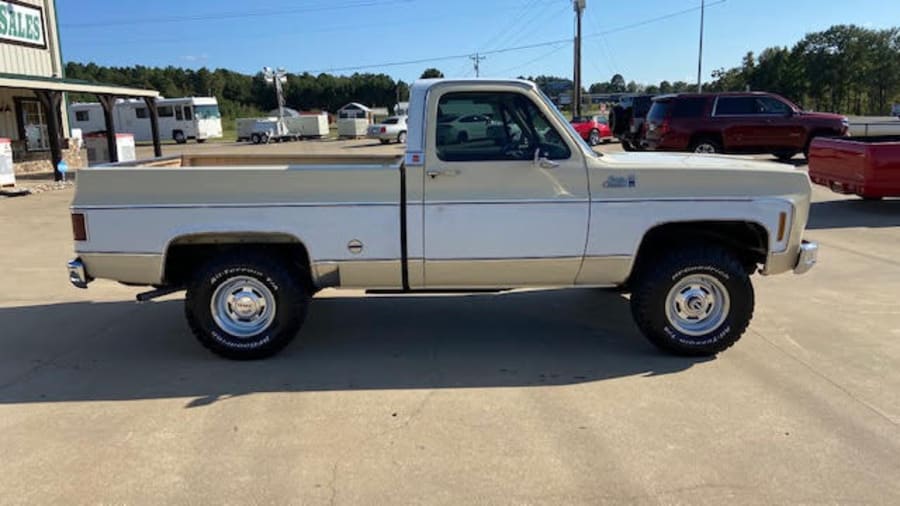 1976 GMC 1500 at Dallas 2020 as T85 - Mecum Auctions
