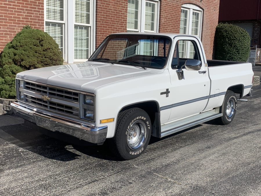 1987 Chevrolet Silverado Pickup for Sale at Auction - Mecum Auctions