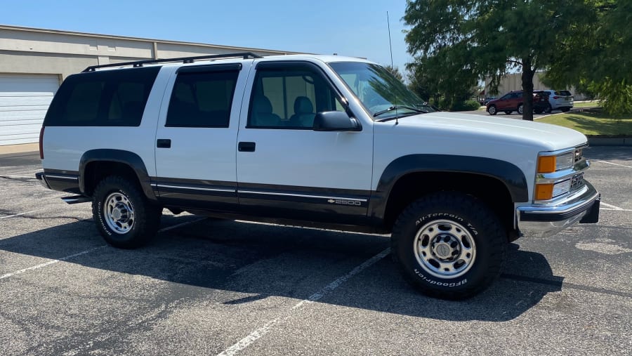 1996 Chevrolet Suburban for Sale at Auction - Mecum Auctions