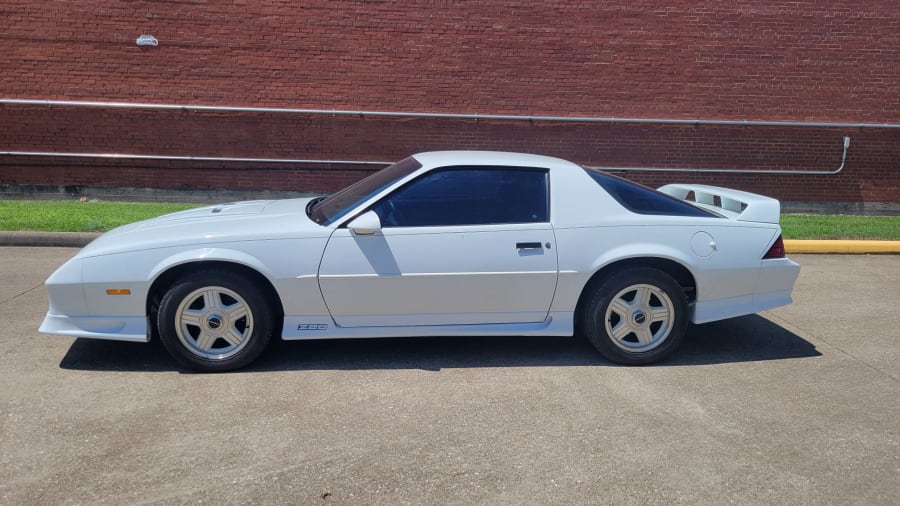 1992 Chevrolet Camaro Z28 for Sale at Auction - Mecum Auctions