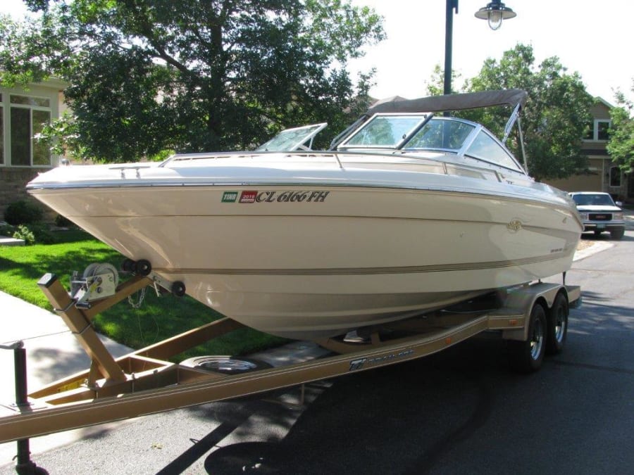 1995 Sea Ray 220 Signature Select Open Bow at Denver 2018 as F13 ...
