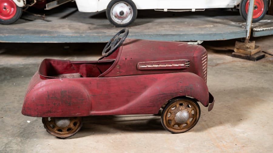 Steelcraft Streamliner Jr. Pedal Car at Elmer's Auto & Toy Museum ...