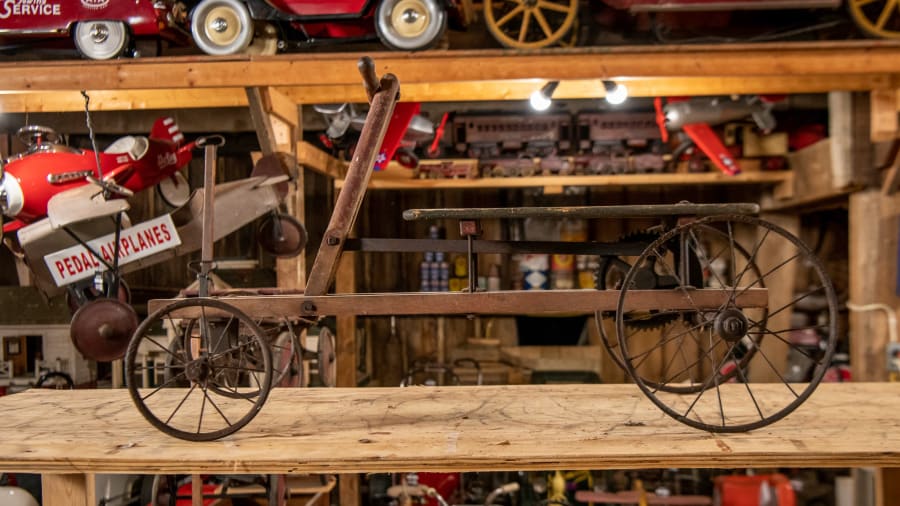 Vintage Children's Hand Cart at Elmer's Auto & Toy Museum Collection ...