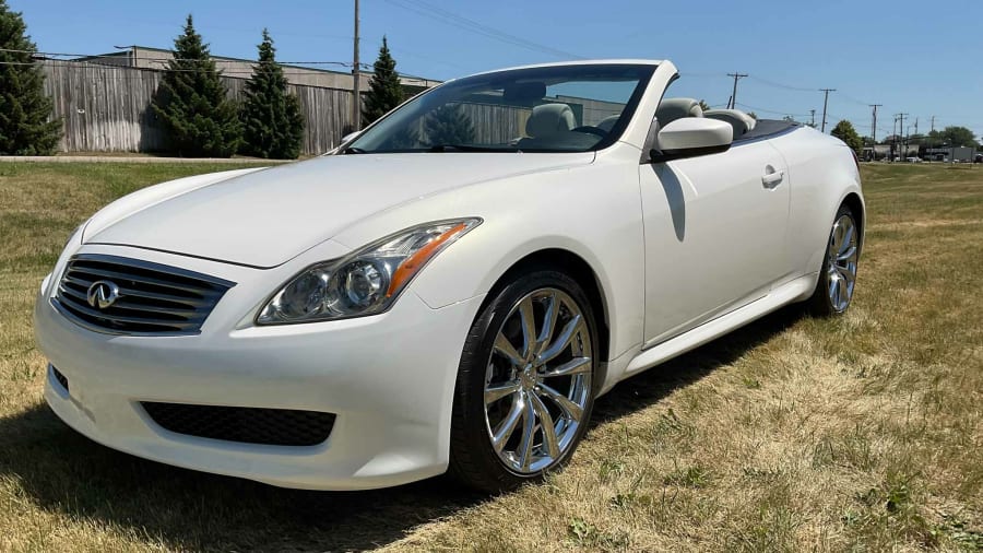 2009 Infiniti G37 Convertible for Sale at Auction - Mecum Auctions