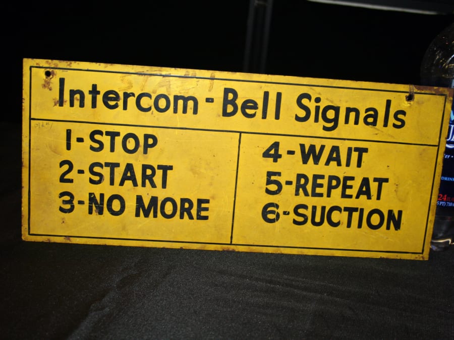 Bell Signal SST 15x6 at Kissimmee 2013 as M138 - Mecum Auctions